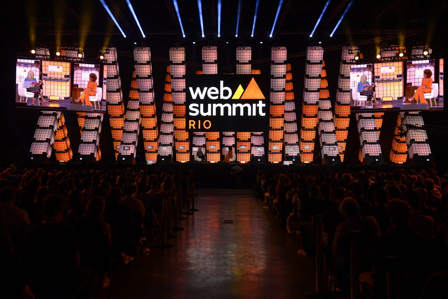 Conheça os palestrantes e trilhas do Web Summit Rio 2024 - oclb